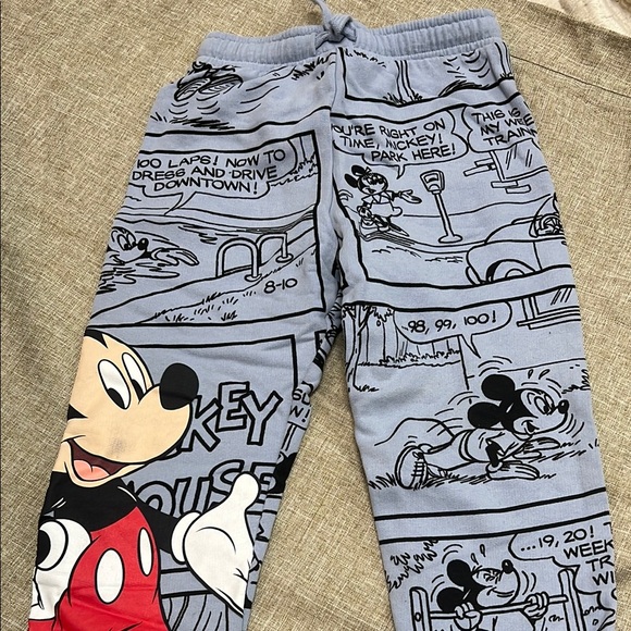 Zara | Bottoms | Zara Gray And Black Comic Print Lounge Pants | Poshmark
